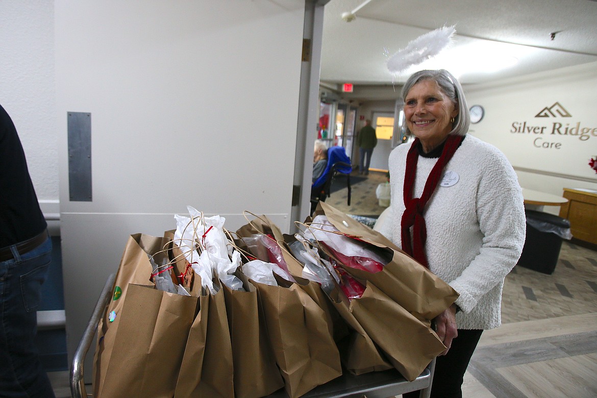 Fa la la lots of love | Coeur d'Alene Press