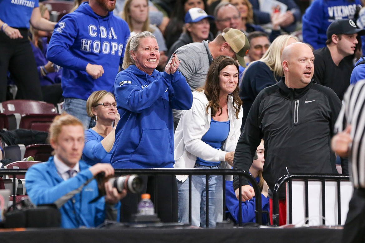 STATE 5A BOYS BASKETBALL: Coeur d'Alene settles down after early Lake City flurry, advances to ...