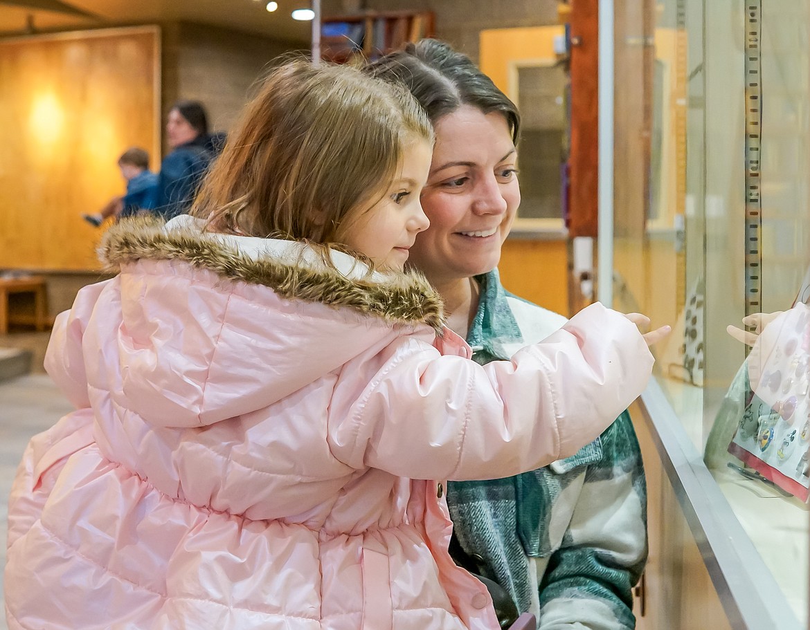 Buttons highlight children's literature | Coeur d'Alene Press