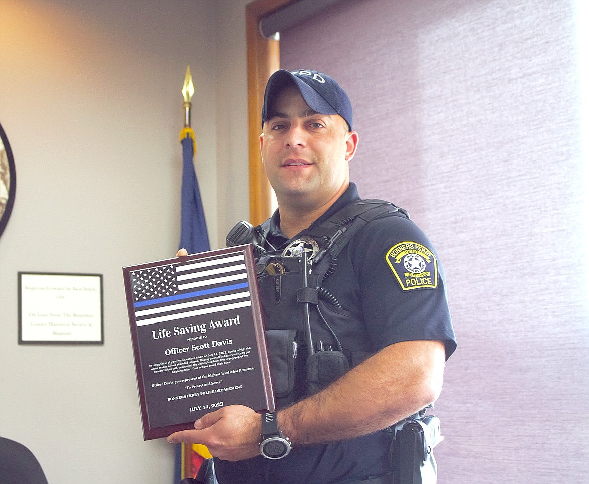 APRIL NIBJ 40 Under 40: Scott Davis | Bonners Ferry Herald