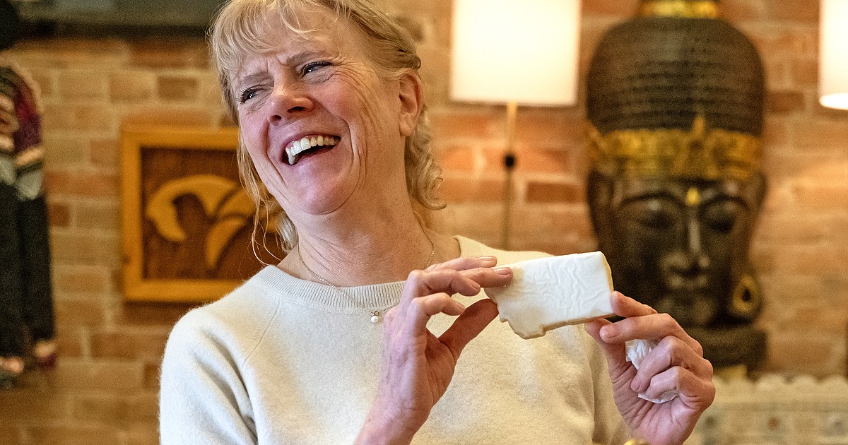 The Pie Lady: Jean Flynn’s pop-up pie stand pays vintage shops a visit ...