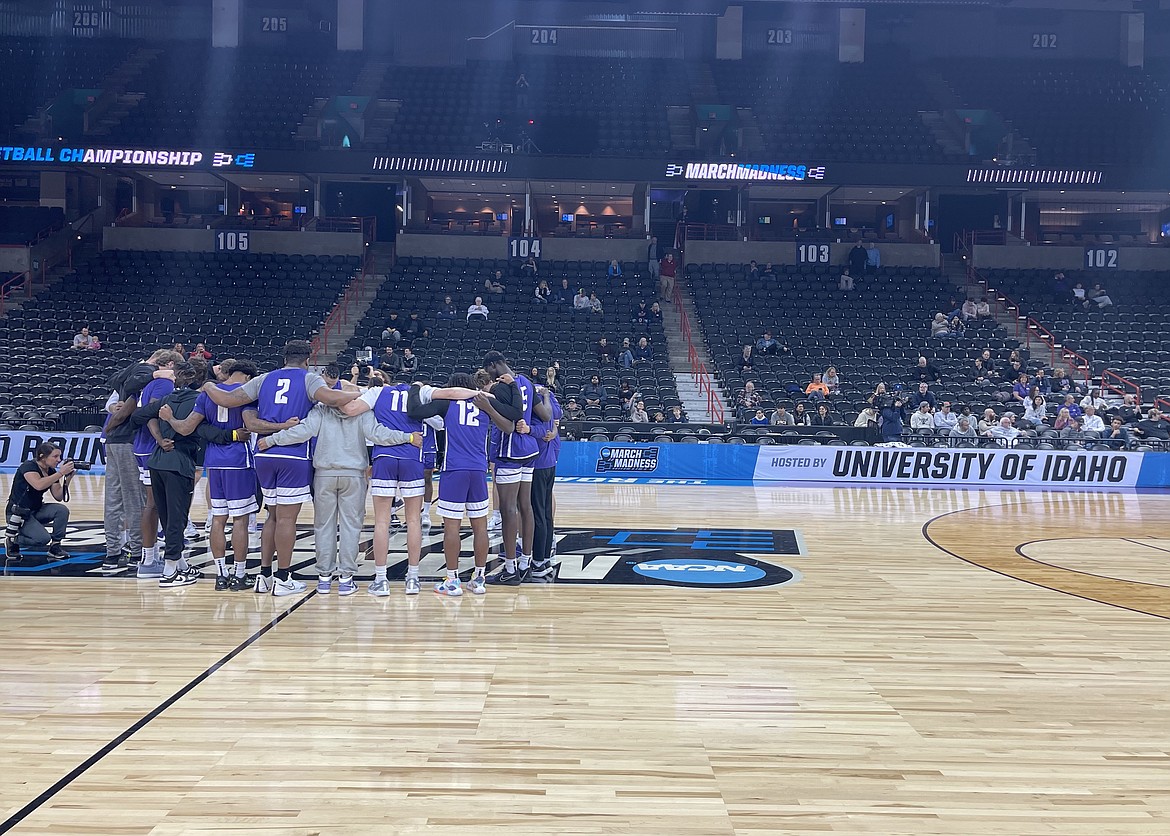 NCAA TOURNAMENT • Spokane — Saint Mary’s ready for “road” treatment ...