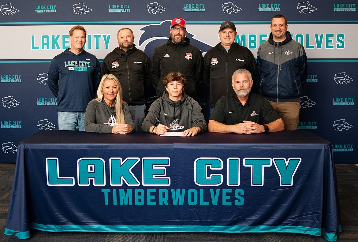 Signing photos: May 8, 2024 | Coeur d'Alene Press