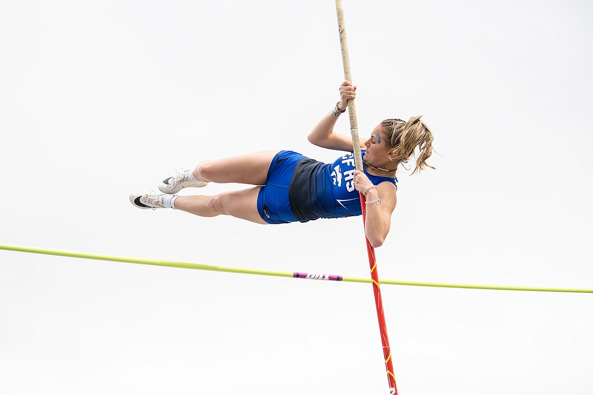 Track does well at Archie Roe, triangular | Hungry Horse News