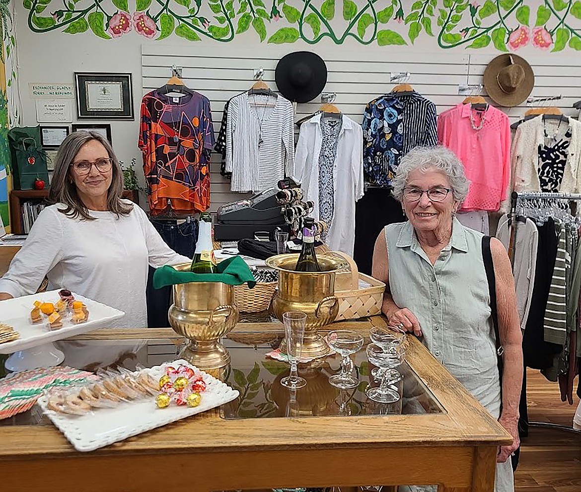 Eve's Leaves: Forever first in fashion | Bonner County Daily Bee