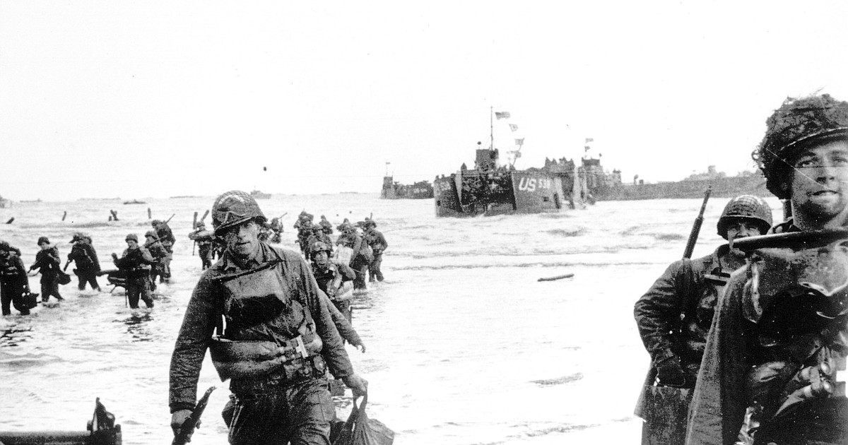 How AP covered the D-Day landings and lost photographer Bede Irvin in ...