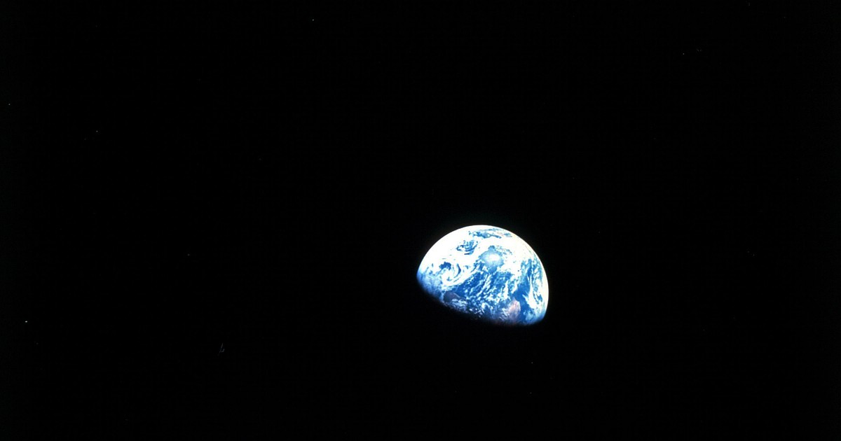Former astronaut William Anders, who took iconic Earthrise photo ...