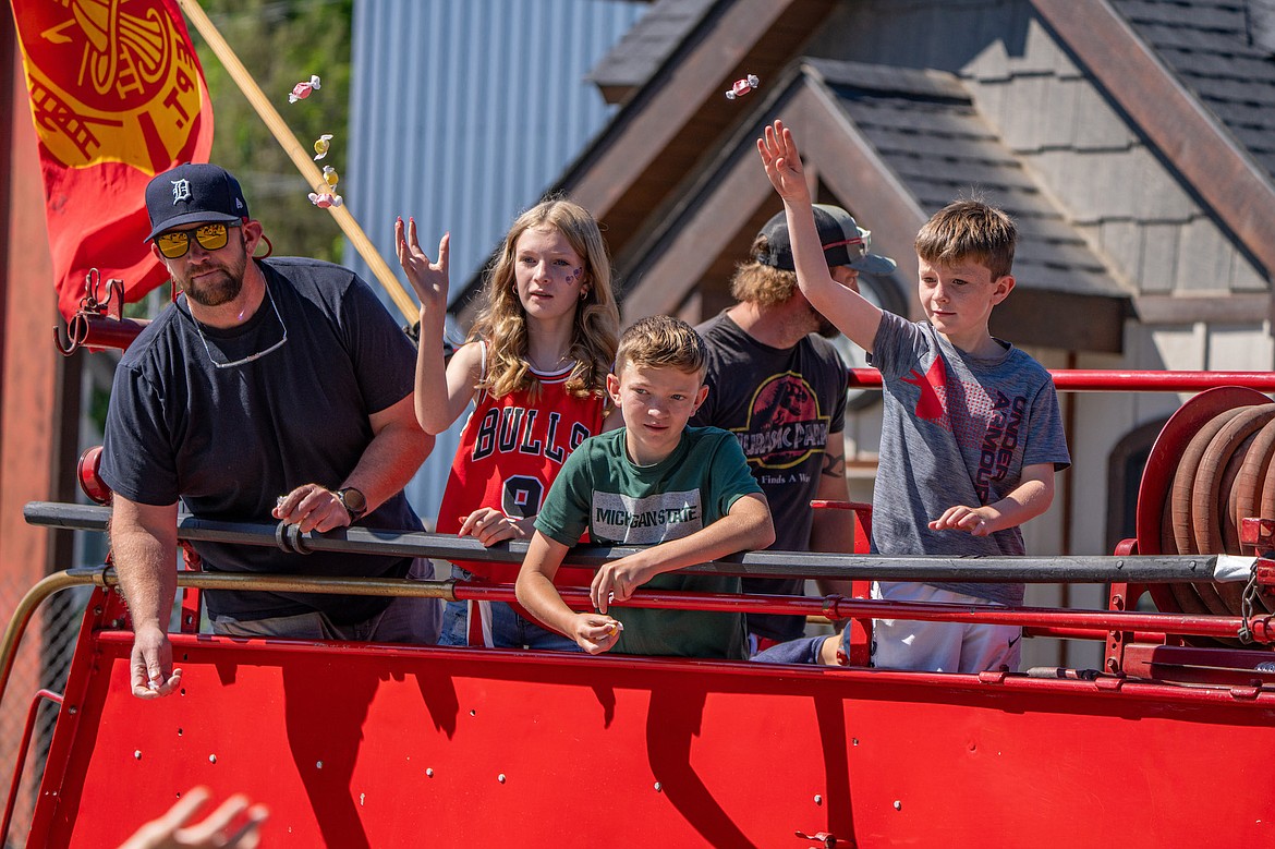 WILD ART-Troy Fourth of July | Western News