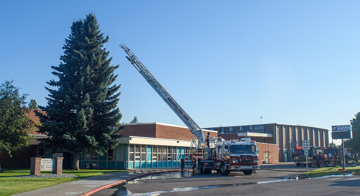 Roof fire doesn’t hinder school project | Hungry Horse News