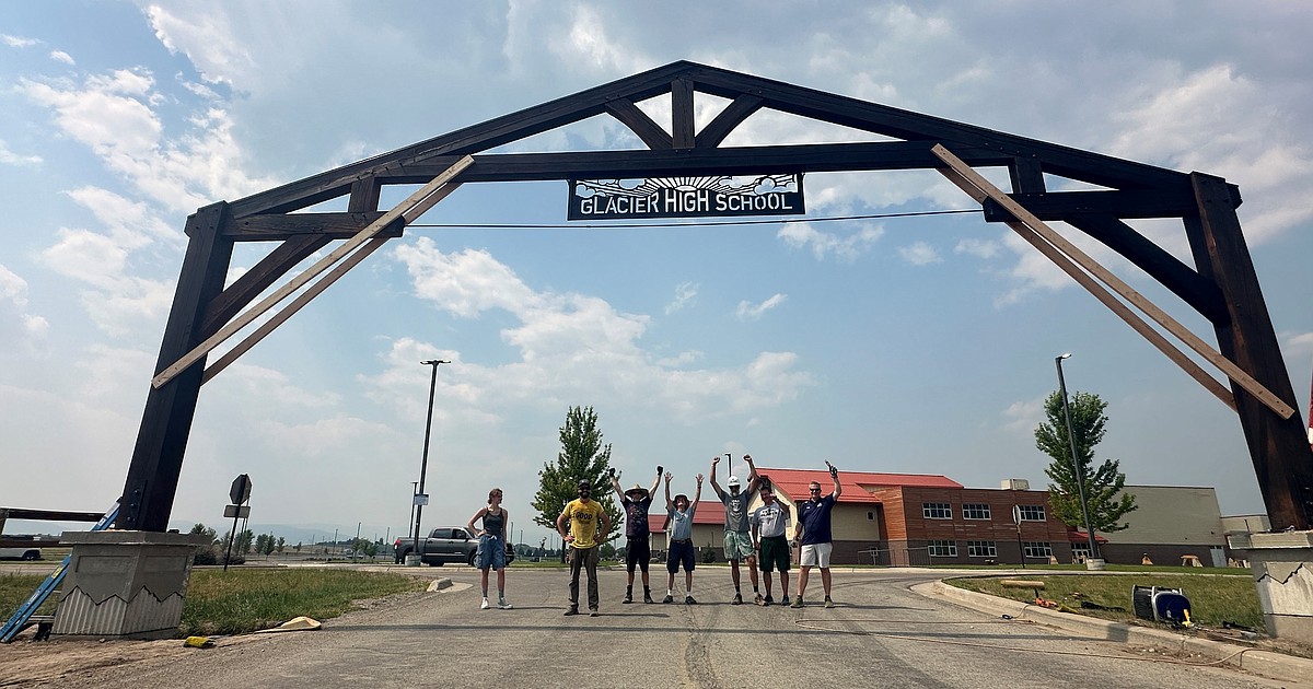 A grand entrance — Glacier High School art students build truss for ...