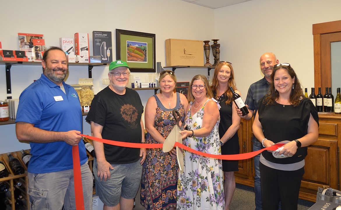 Ribbon-cutting celebrates Wine 4 U retail location | Bonner County ...