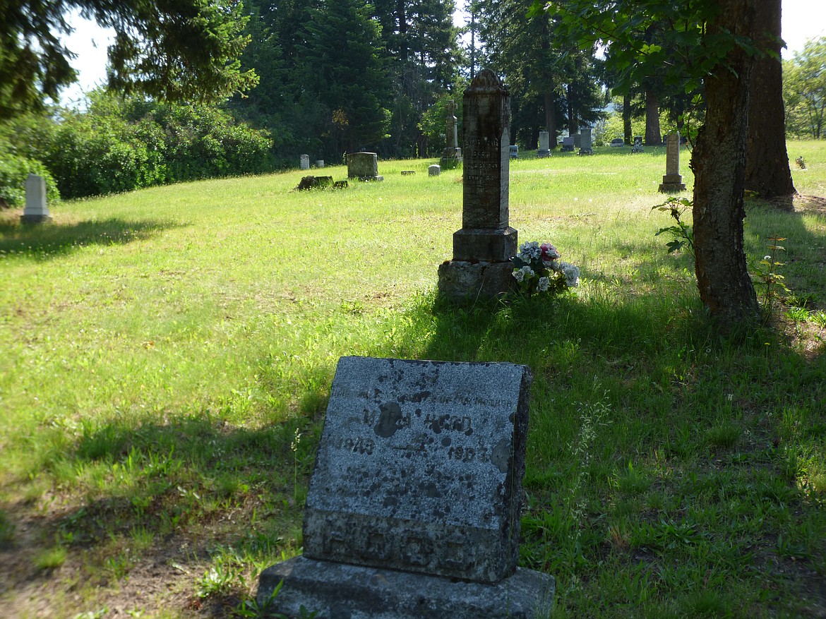 Historical walking tour in the old section of Grandview Cemetery set ...