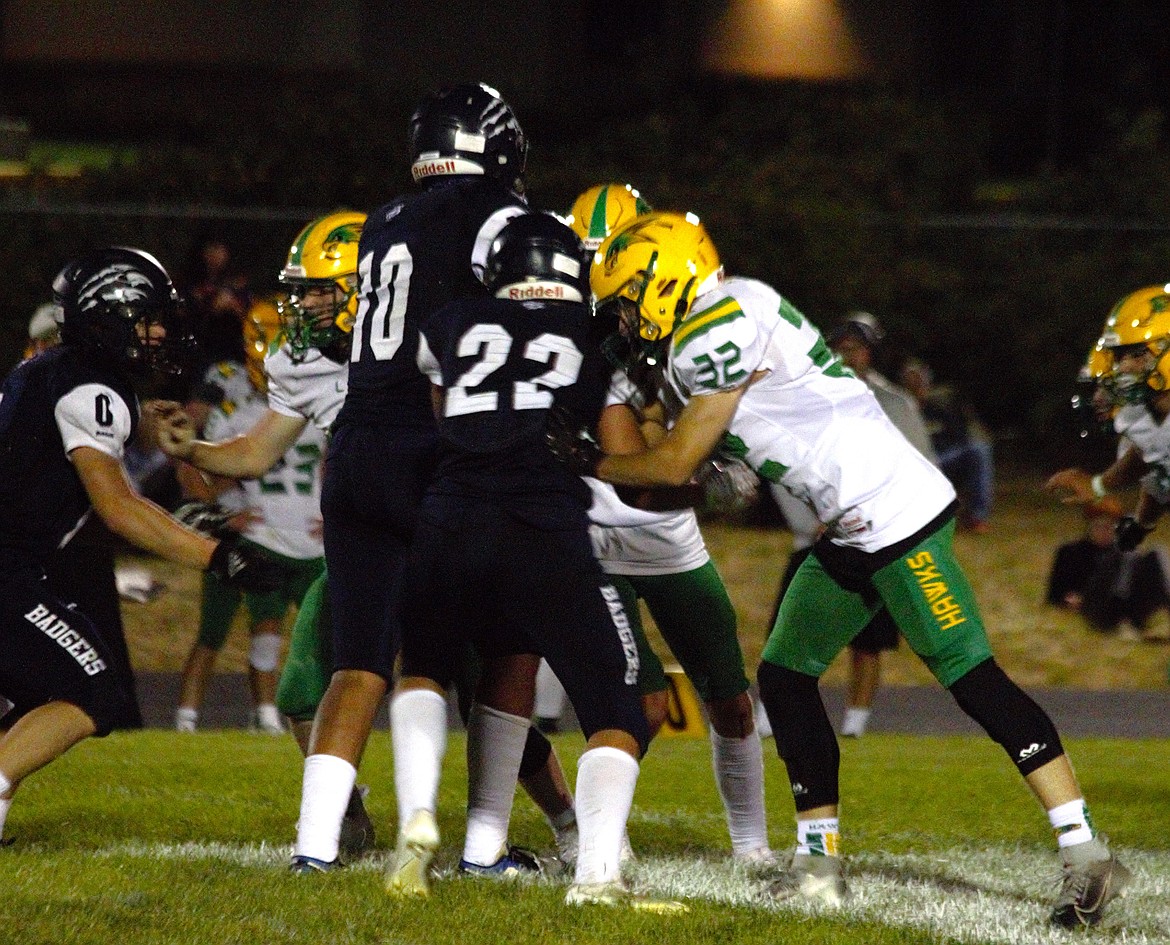 FOOTBALL: Lions victory, Hiatt scores season’s first TD for Badgers ...