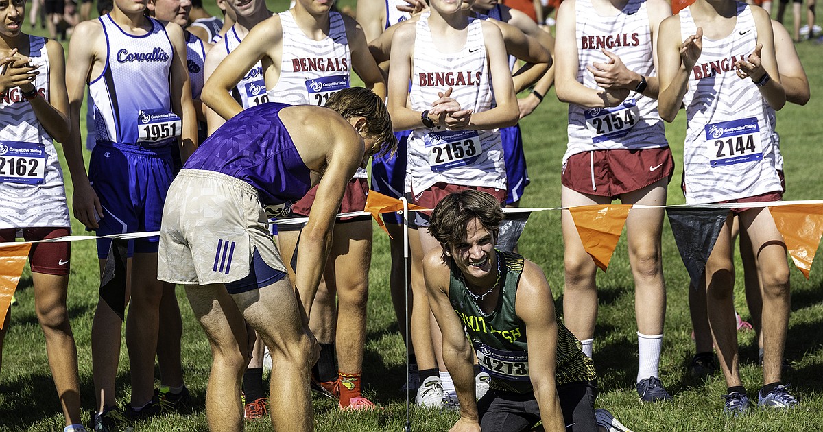 Bulldogs race against top AA teams at Flathead Invite | Whitefish Pilot