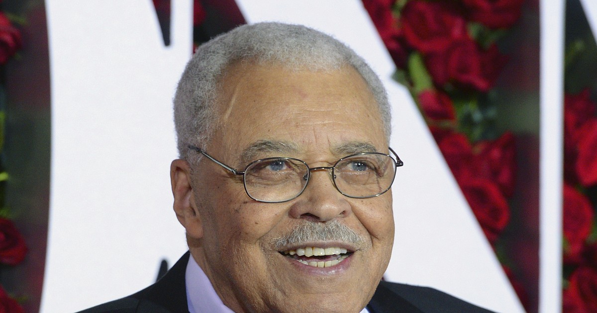 James Earl Jones, acclaimed actor and voice of Darth Vader, dies at 93 ...