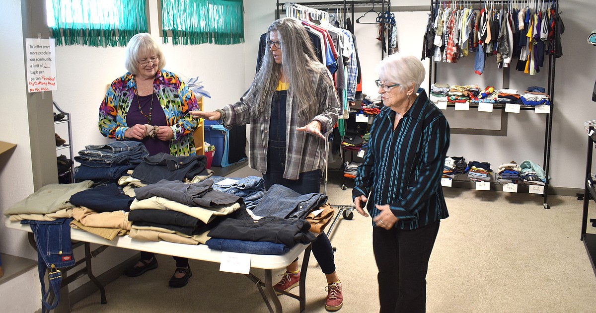 Moses Lake church clothing bank has people covered | Hagadone News Network