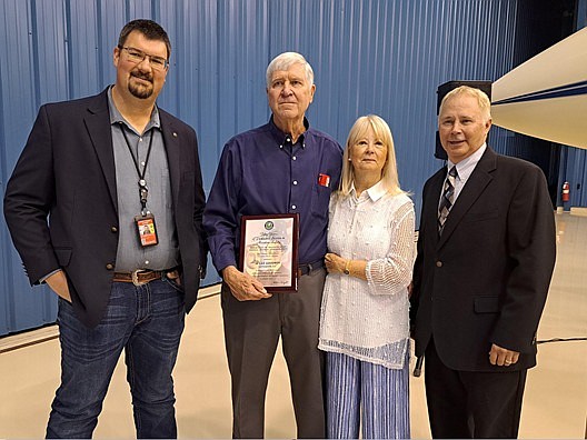 Hagadone pilot receives Wright Brothers Award for aviation excellence ...
