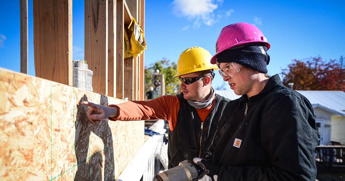 Habitat Flathead volunteers build a future for those in need of housing ...