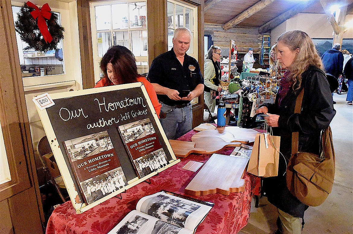 WILD ART-Heritage Museum Holiday Bazaar | Western News