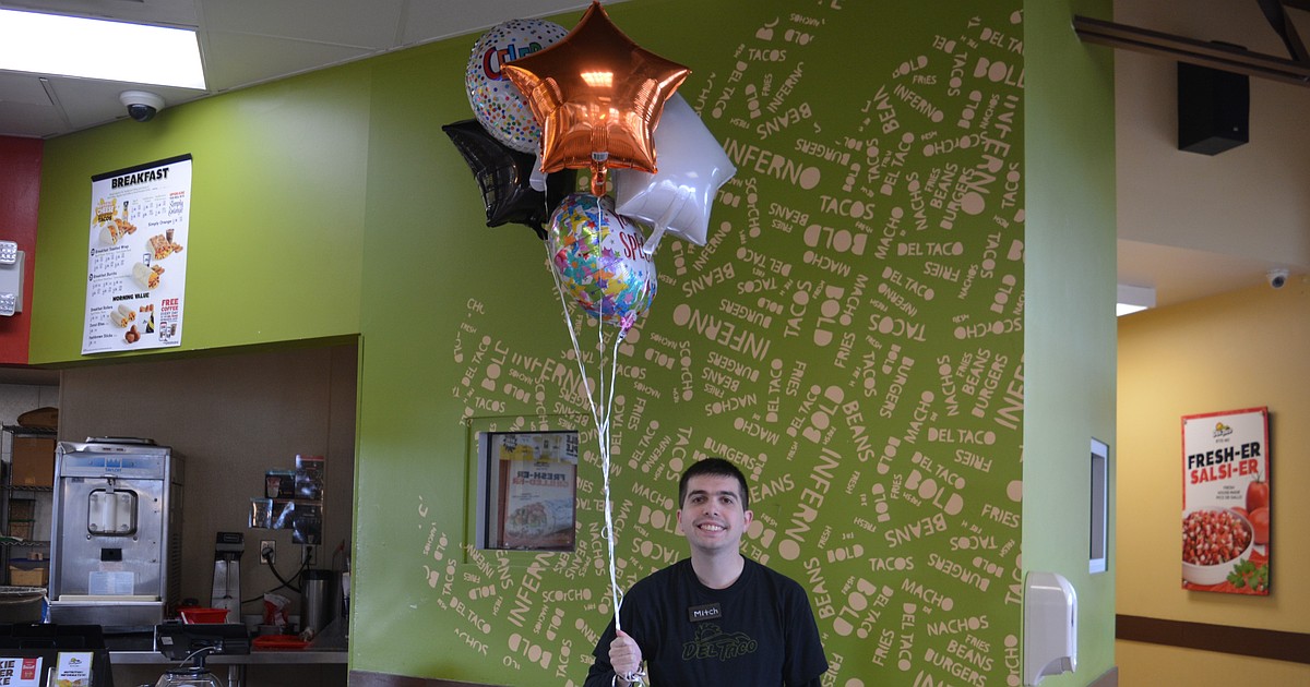 Worker with autism finds family at Del Taco | Coeur d'Alene Press
