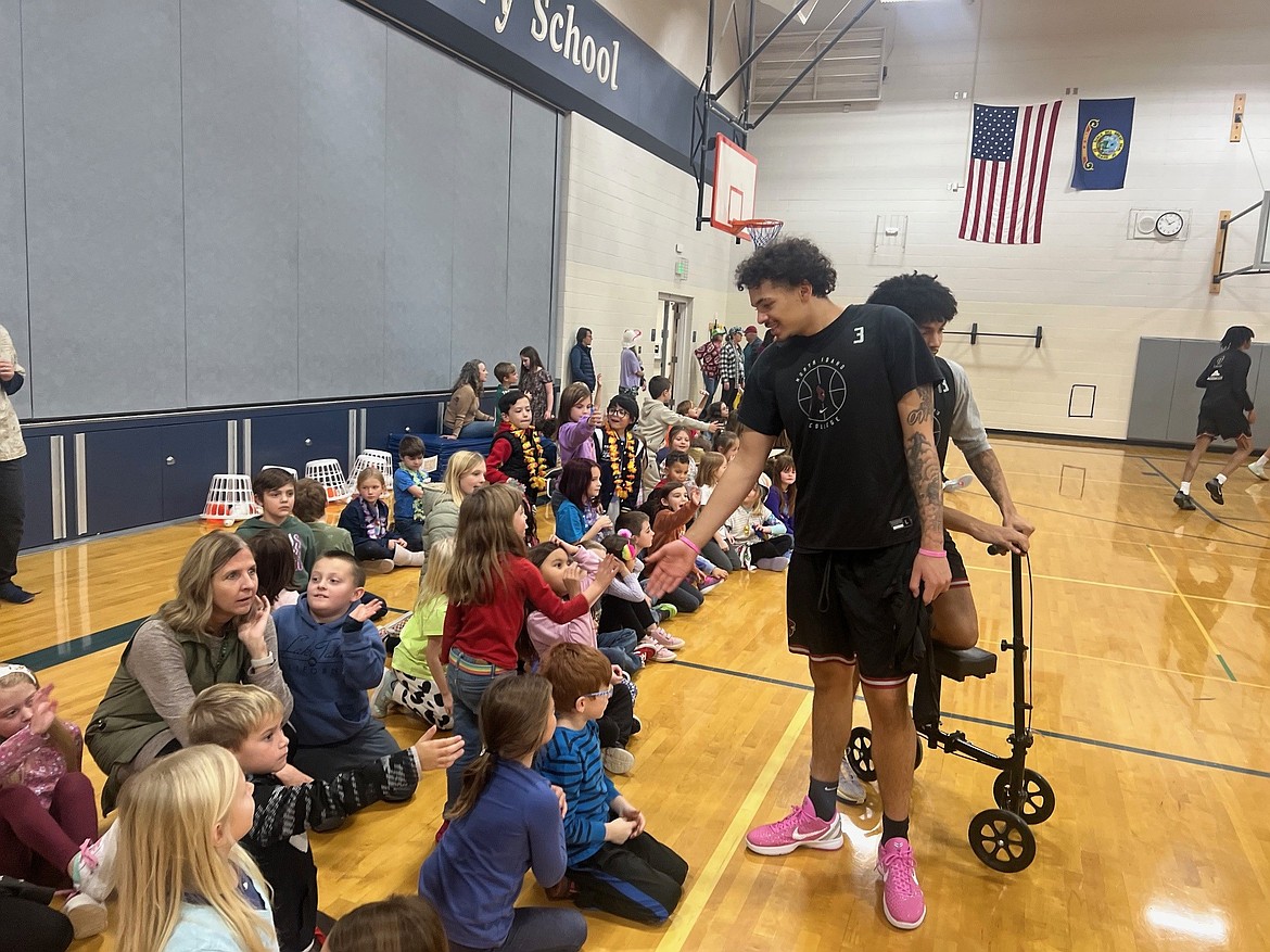 NIC MEN'S BASKETBALL: Cardinal men visit Skyway Elementary | Coeur d ...
