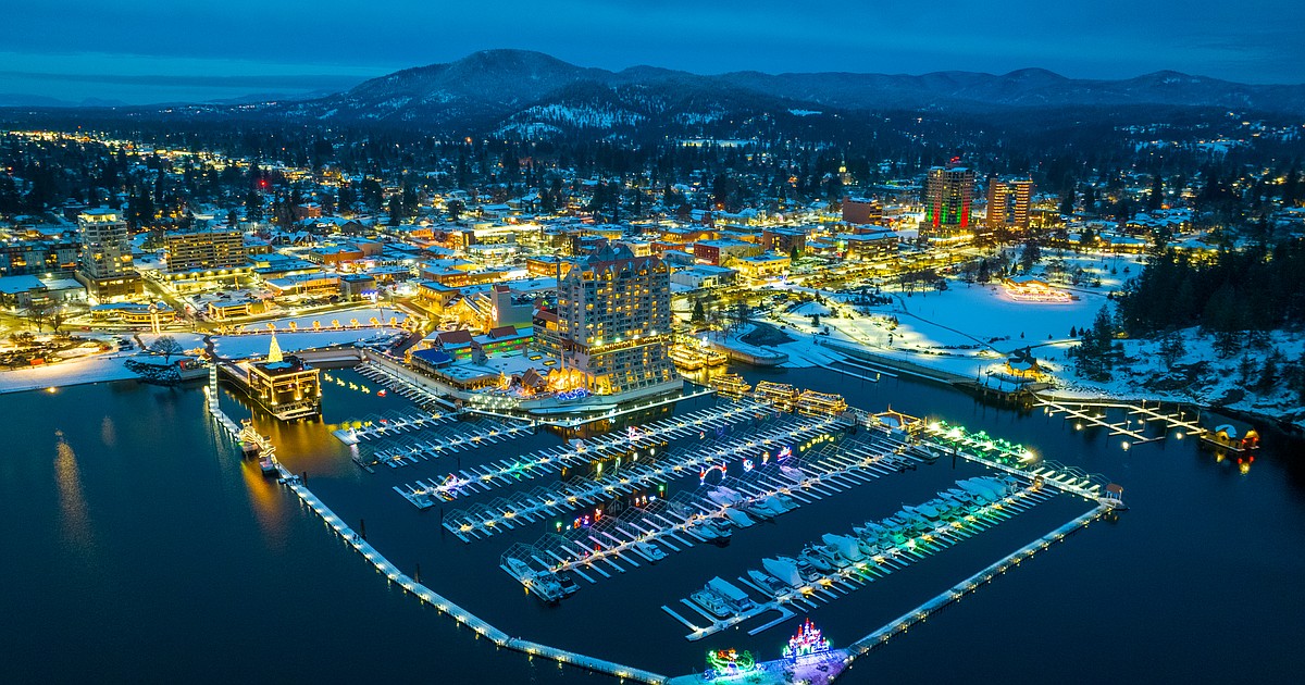 Resort lights up the holidays | Hagadone News Network