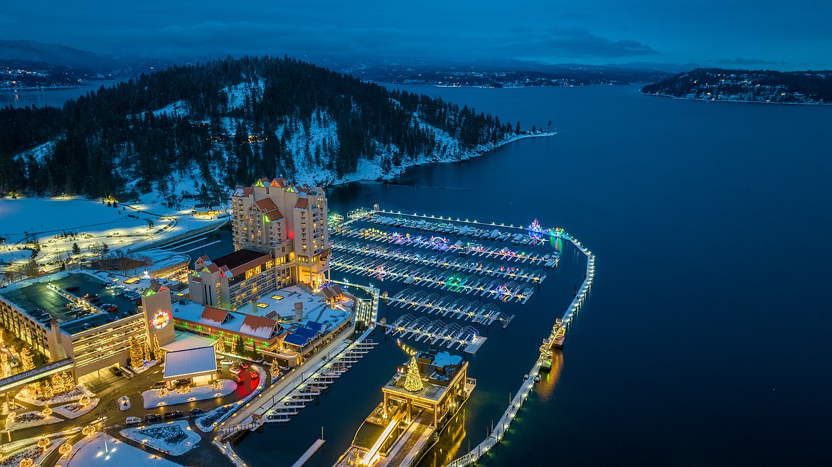 Resort lights up the holidays | Coeur d'Alene Press