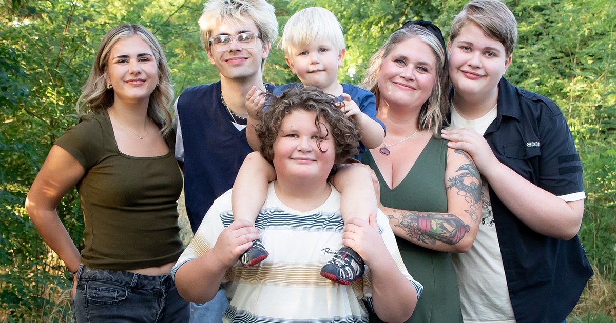 PRESS CHRISTMAS FOR ALL: After homelessness, single mom rises above ...