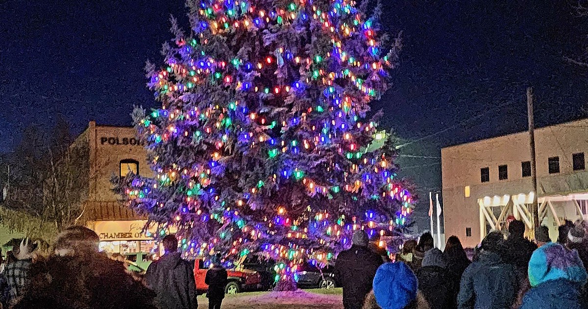Tree-lighting launches holiday countdown | Hagadone News Network