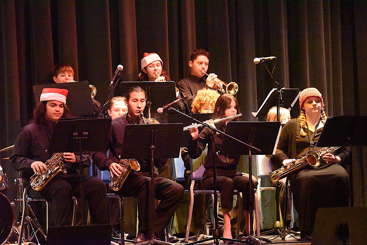Libby High School band shares Christmas spirit | Western News