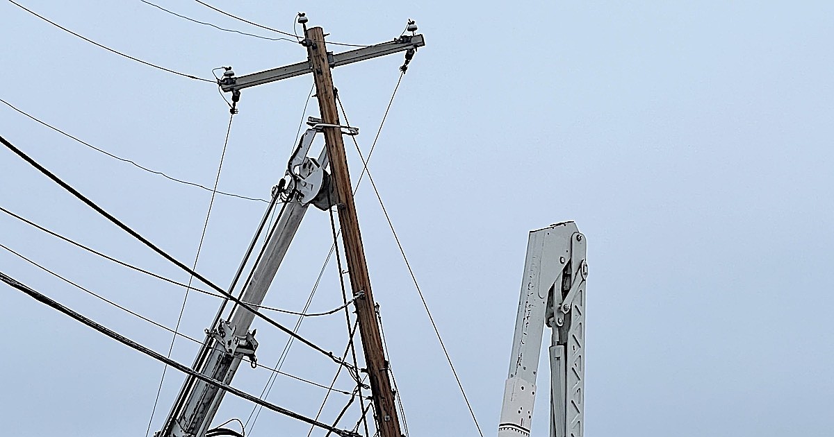 Hit and run crash destroys power pole | Western News