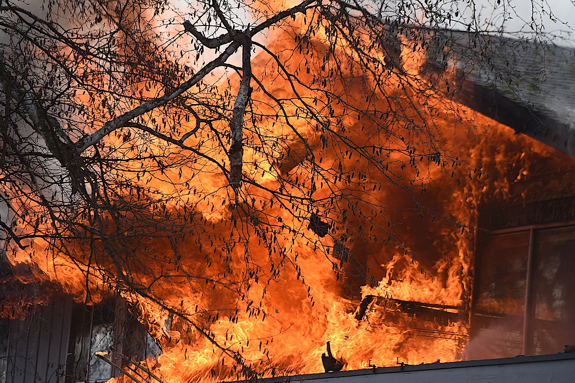 Libby apartment complex heavily damaged in fire | Western News