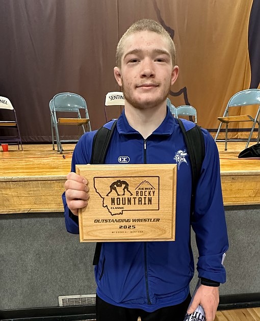 PREP WRESTLING: Armstrong, Tucker, Booth, Leonard win at Rocky Mountain ...