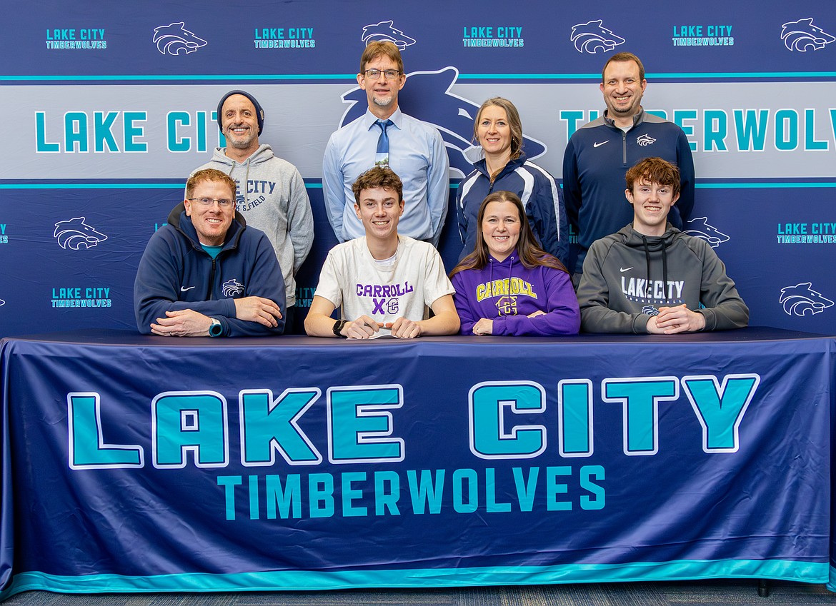 Signing photos Feb. 12, 2025 | Coeur d'Alene Press