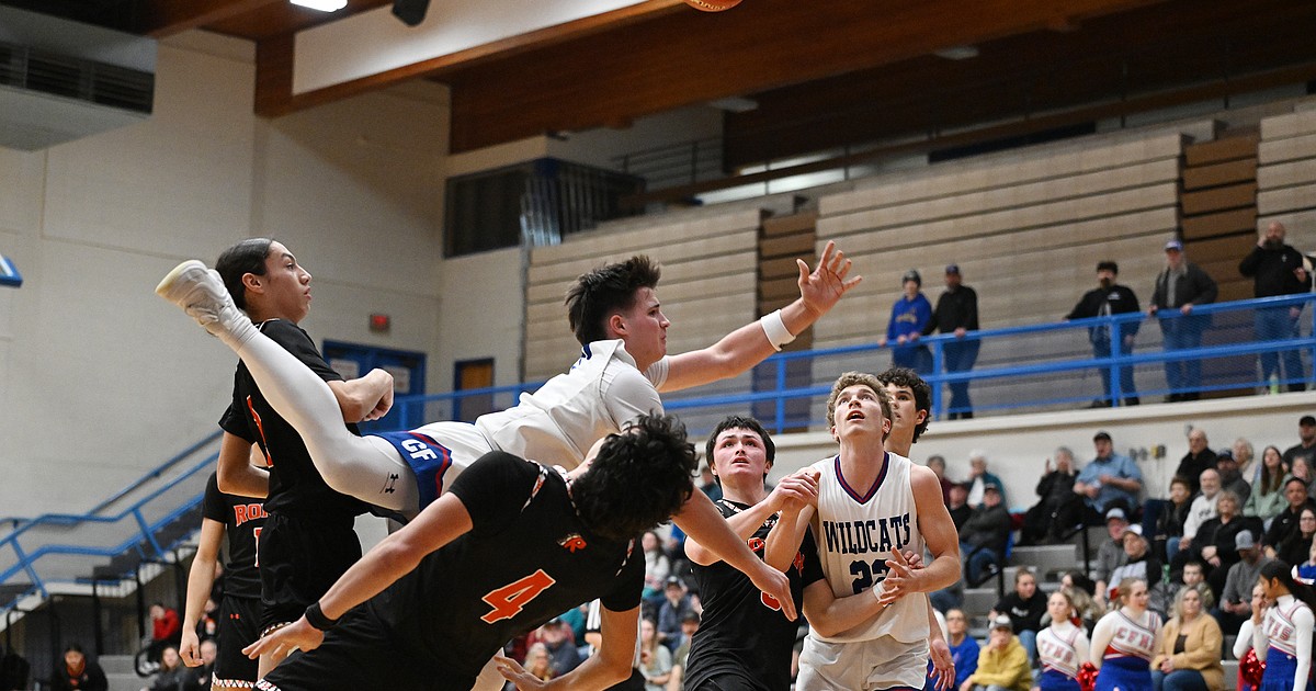 Cats nab three key conference wins | Hungry Horse News