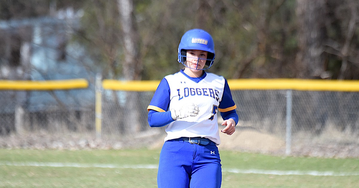 Lady Loggers split opening week games | Western News