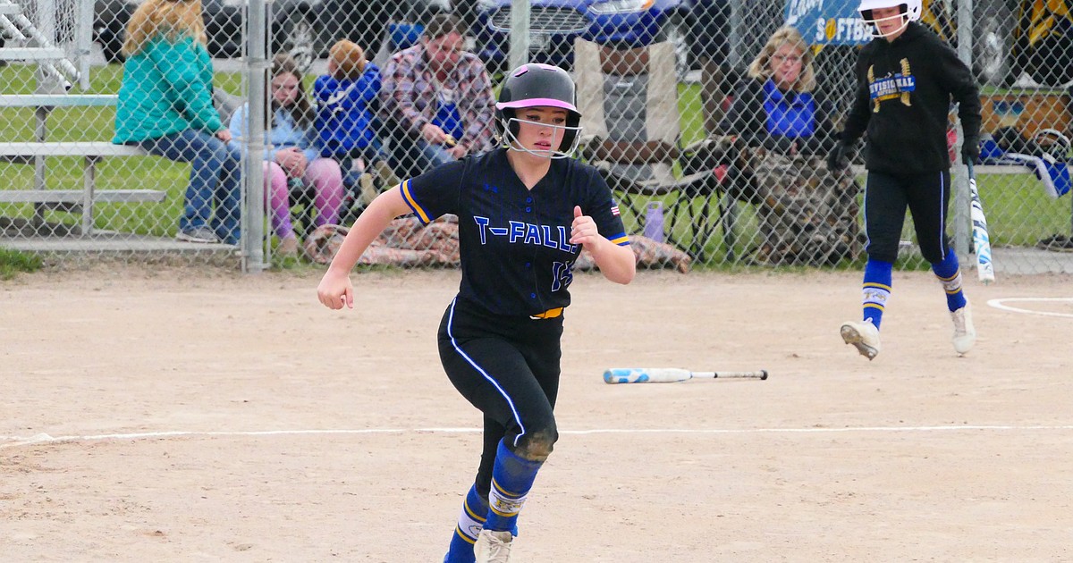 Savage Hawks softball post mixed results | Valley Press/Mineral Independent