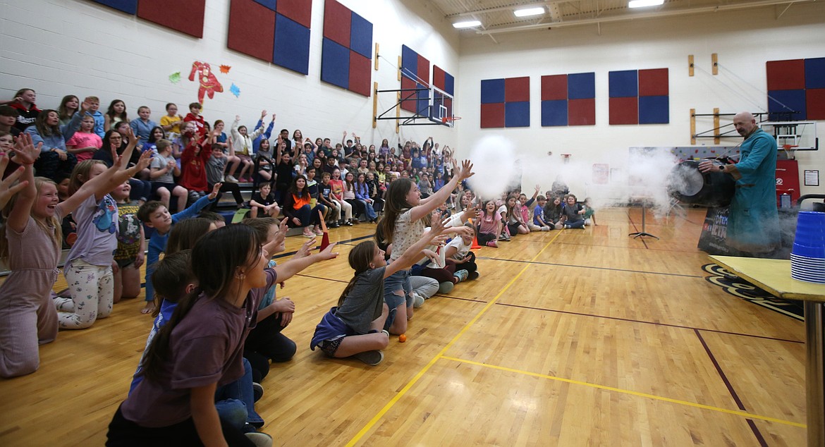 Modern-day wizard showcases science sorcery at Bryan Elementary | Coeur ...