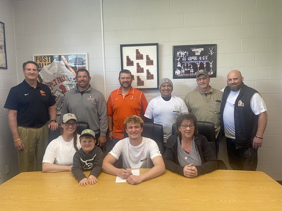 Signing photos May 31, 2025 | Coeur d'Alene Press