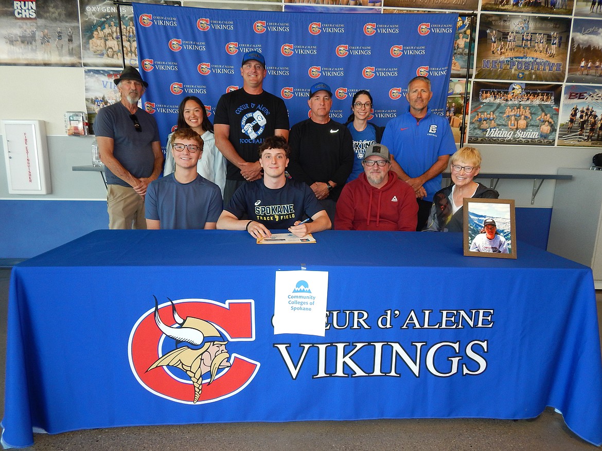 Signing photos June 13, 2025 | Coeur d'Alene Press