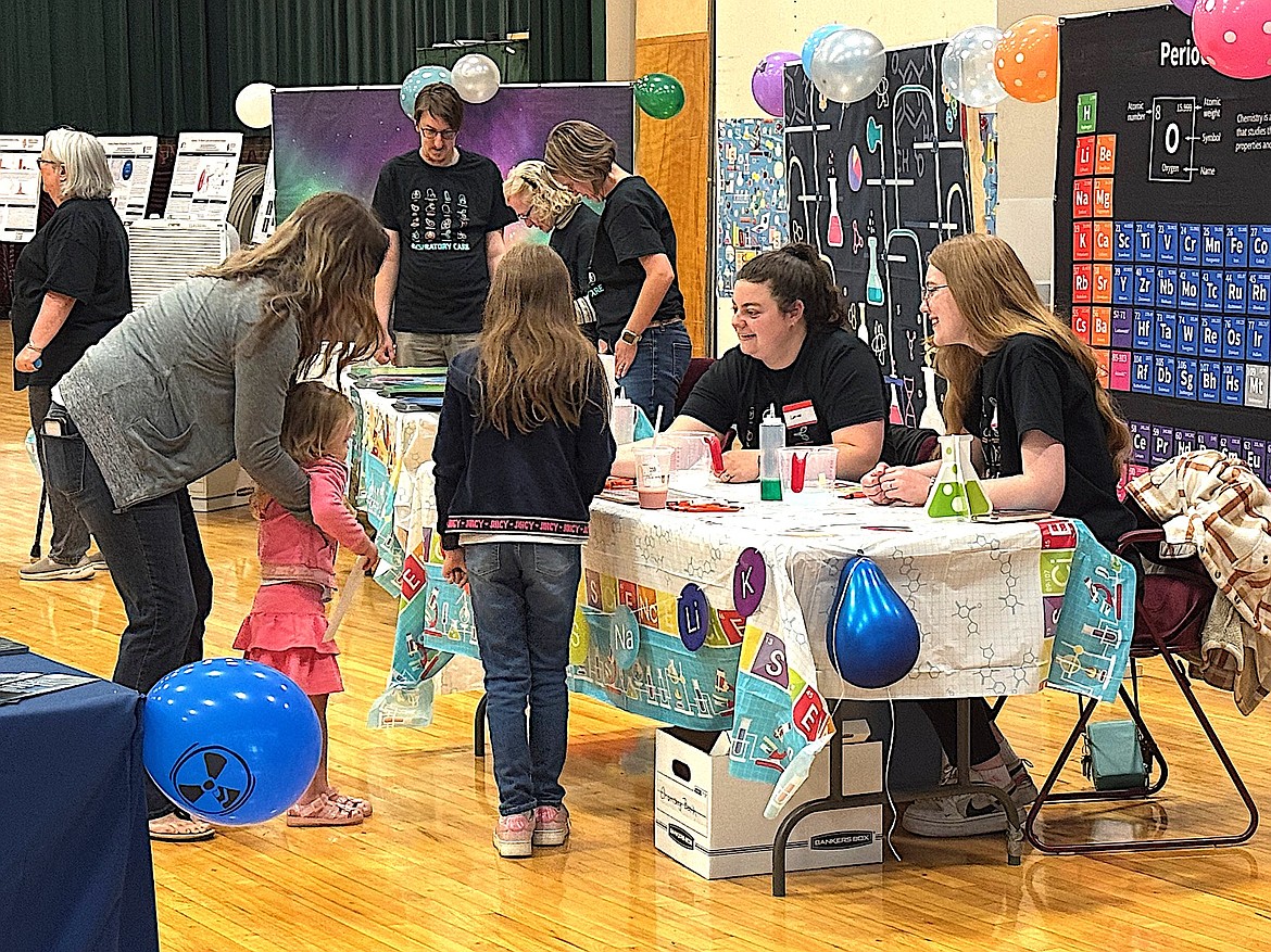 CARD hosts scientific group, public science event | Western News