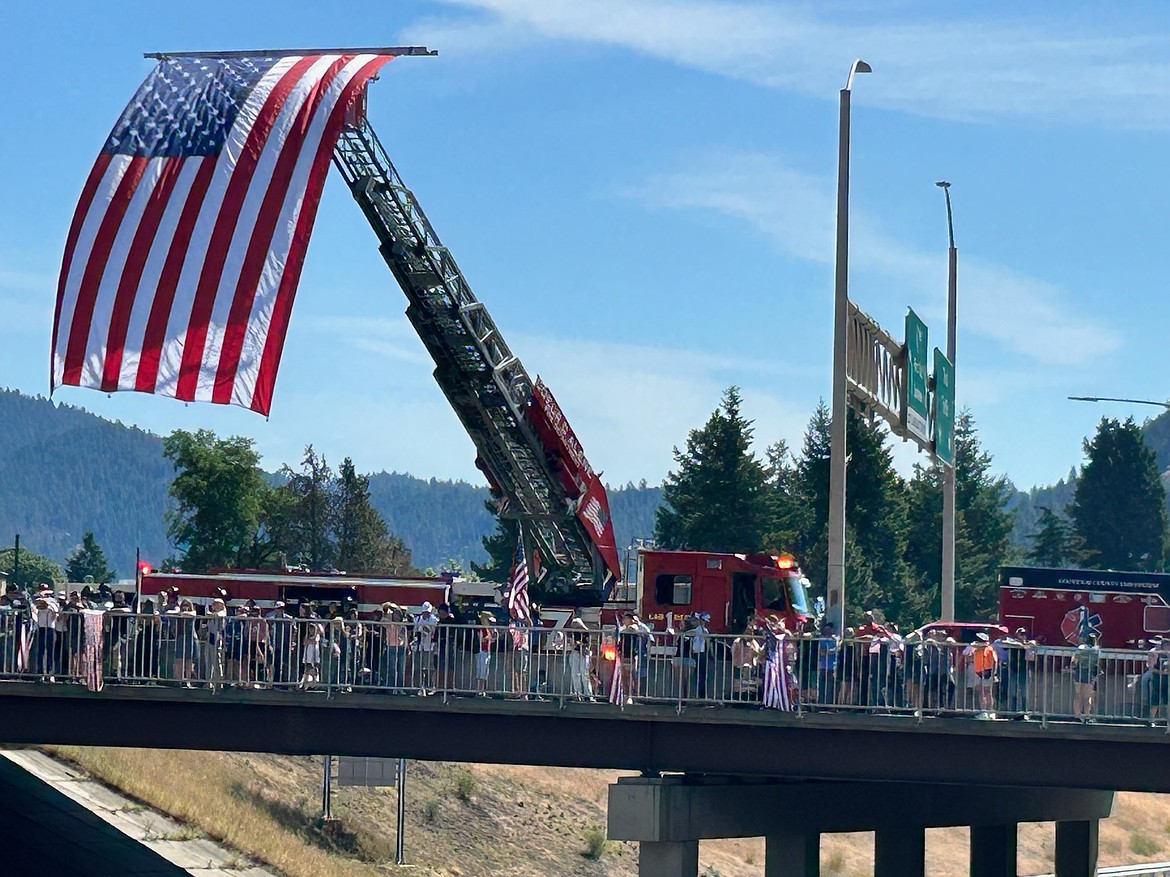 Huge crowds gather in Coeur d'Alene to honor fallen firefighters ...
