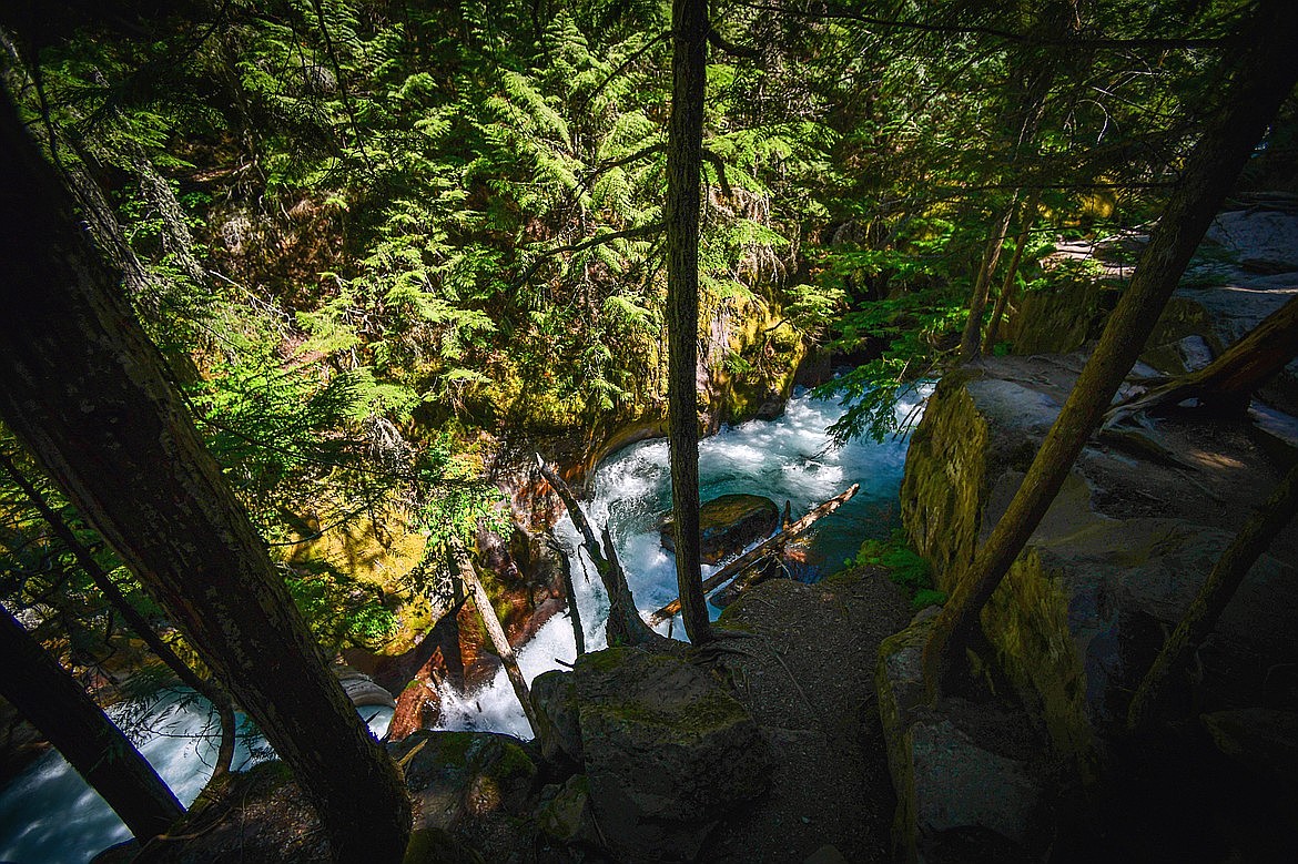 Bystanders' 'heroic efforts' credited with saving hikers | Bonner ...