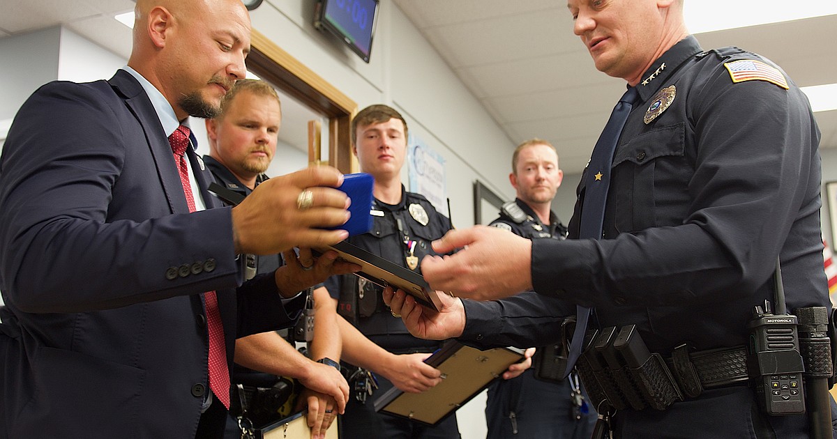 Polson Police officers honored with Distinguished Service Medals | Lake ...