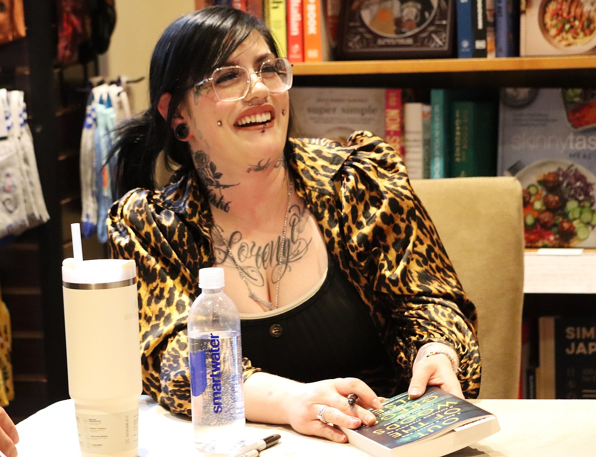 Hundreds Turn Out For Shasta Groene s Book Signing In Coeur D Alene Hundreds Turn Out For Shasta Groene s Book Signing In Coeur D Alene