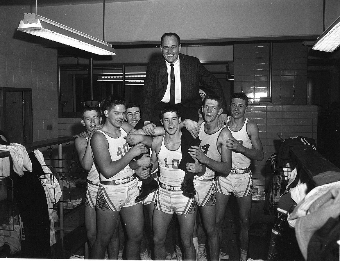 Fond remembrance for Hall of Fame coach Ralph Johnson | Hungry Horse News