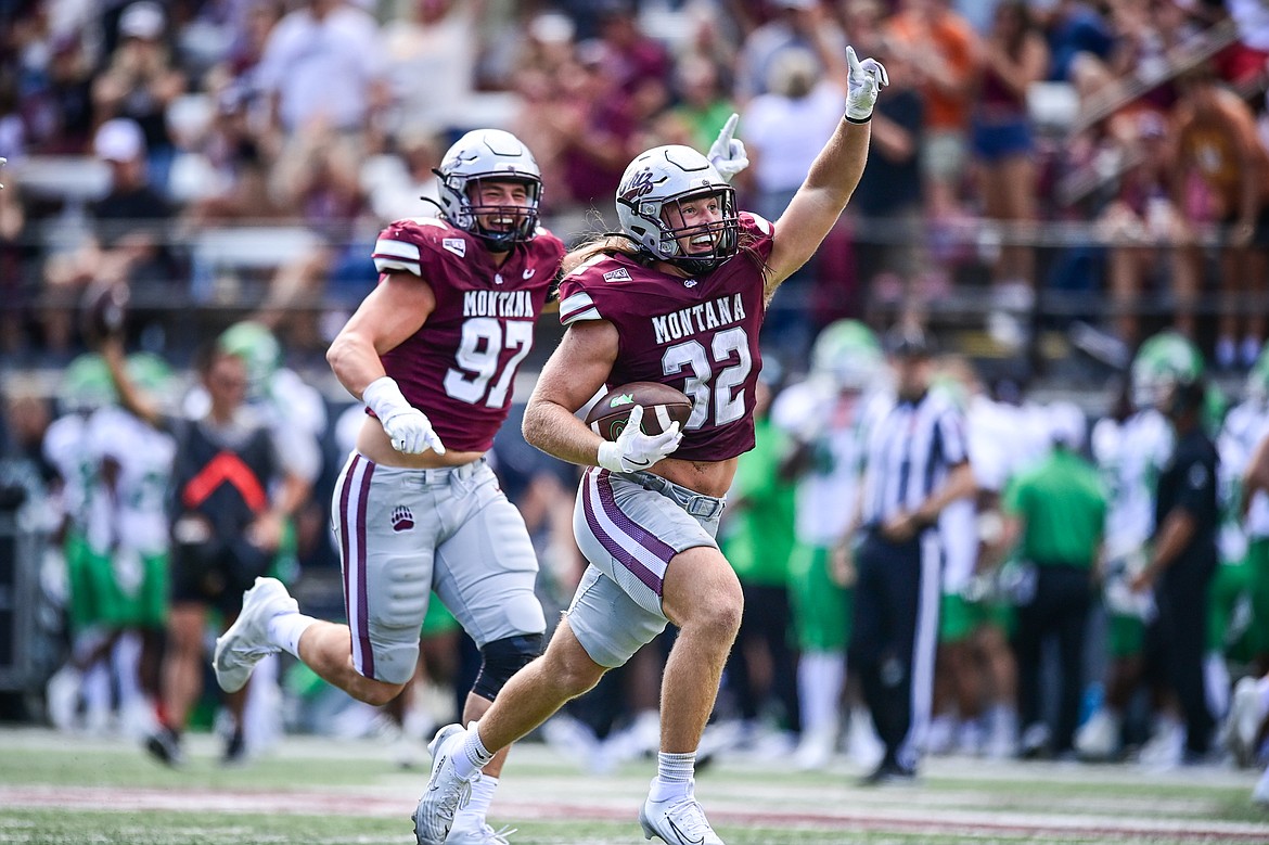 PHOTOS: Grizzlies battle back for 24-23 win over North Dakota | Daily ...