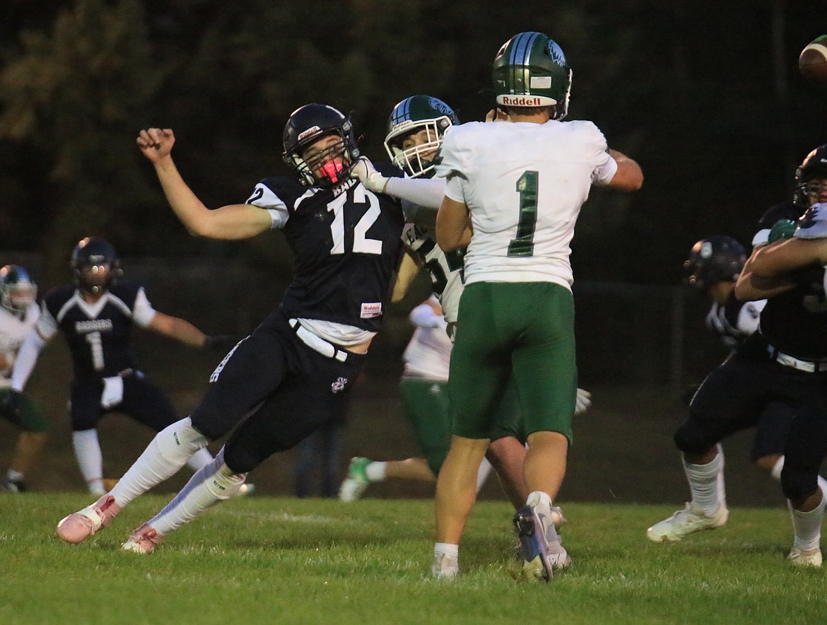 PREP FOOTBALL: Bonners Ferry uses strong second half to defeat Lakeside ...