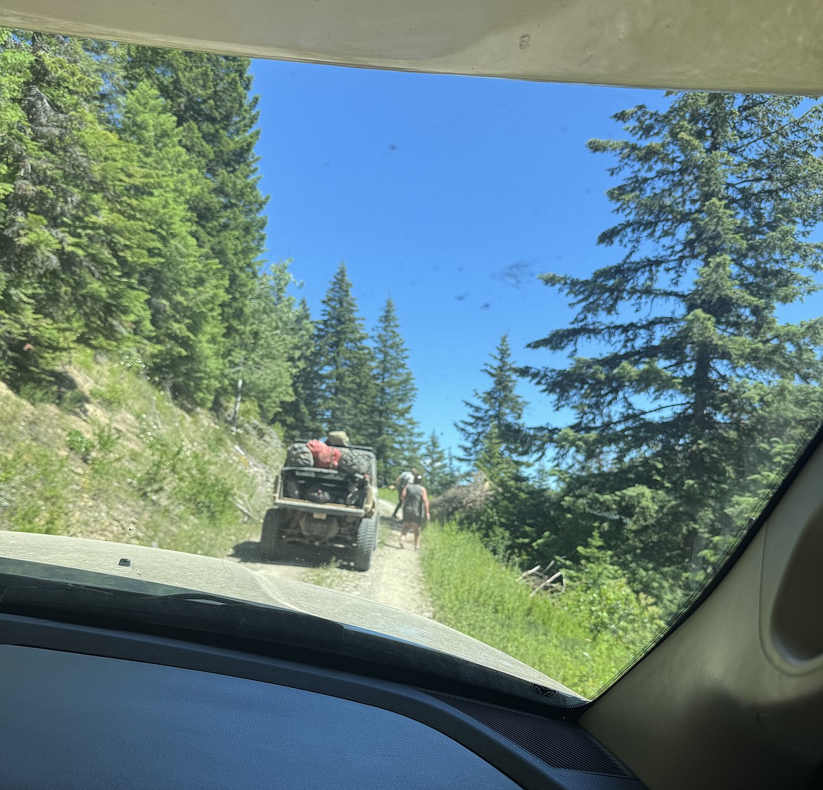 Iowa couple survives harrowing RV trek into the mountains with help ...