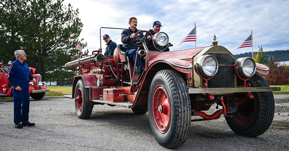 PHOTOS: Kalispell Fire Department showcases antique fire engines ...